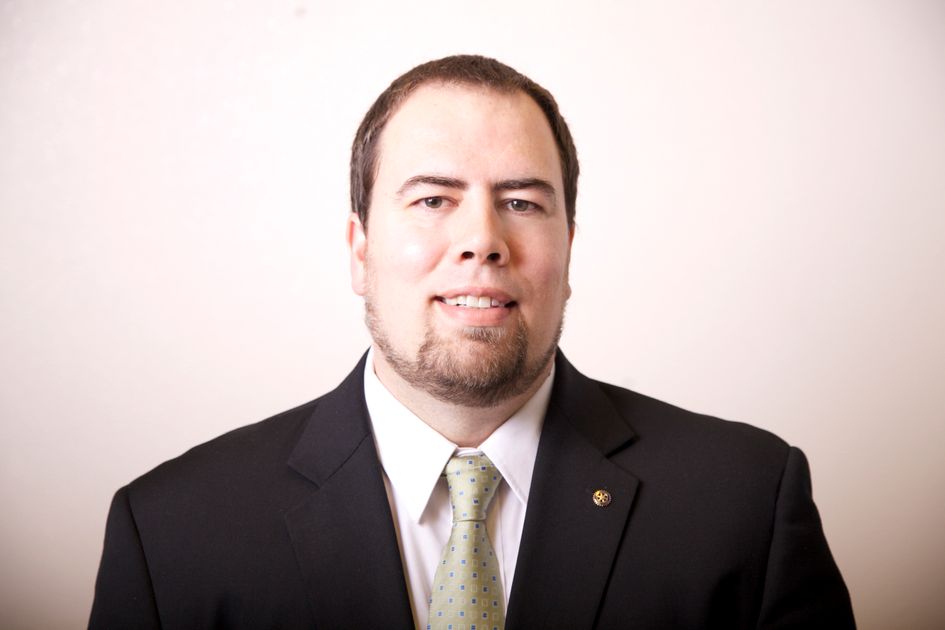 Dr. Michael Gordon — FRIENDS